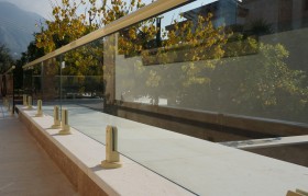 GTGLASS ΤΣΑΚΑΝΙΚΟΣ ΚΑΛΑΜΑΤΑ, ΜΑΝΗ, ΠΥΛΟΣ, ΓΙΑΛΟΒΑ, ΜΕΣΣΗΝΗ ...